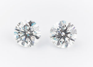 How to Tell a Fake Diamond from a Real Diamond - 8 Different Ways