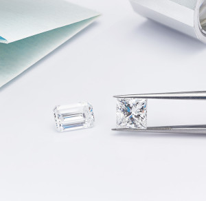 Emerald Cut Diamonds | Perfect Emerald Cut Ring Settings