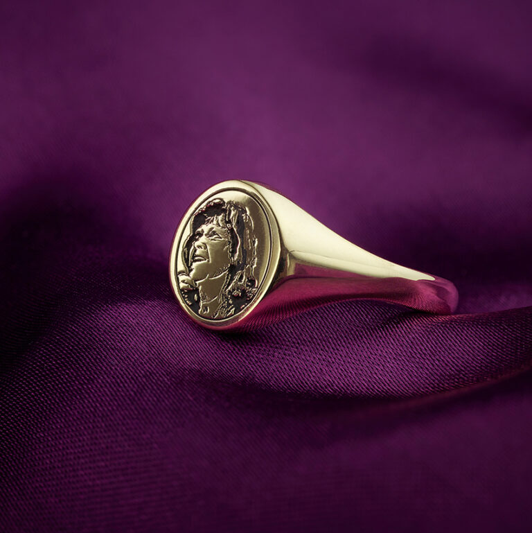 Portrait Engravings for Jewellery - From Signet Rings to Necklaces