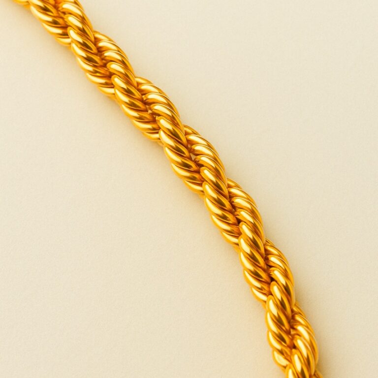 A Guide to Jewellery Chains: From Snake to Foxtail