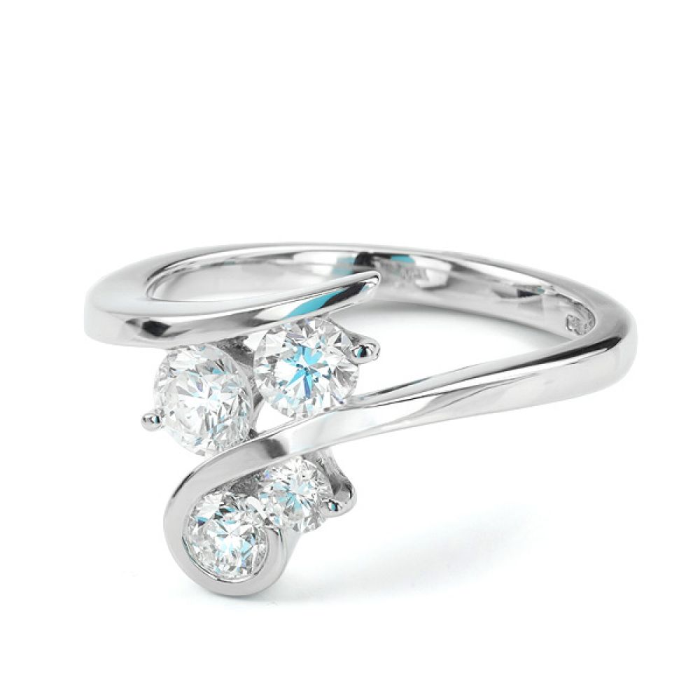 Unique Cross-Over Diamond Ring 0.86cts